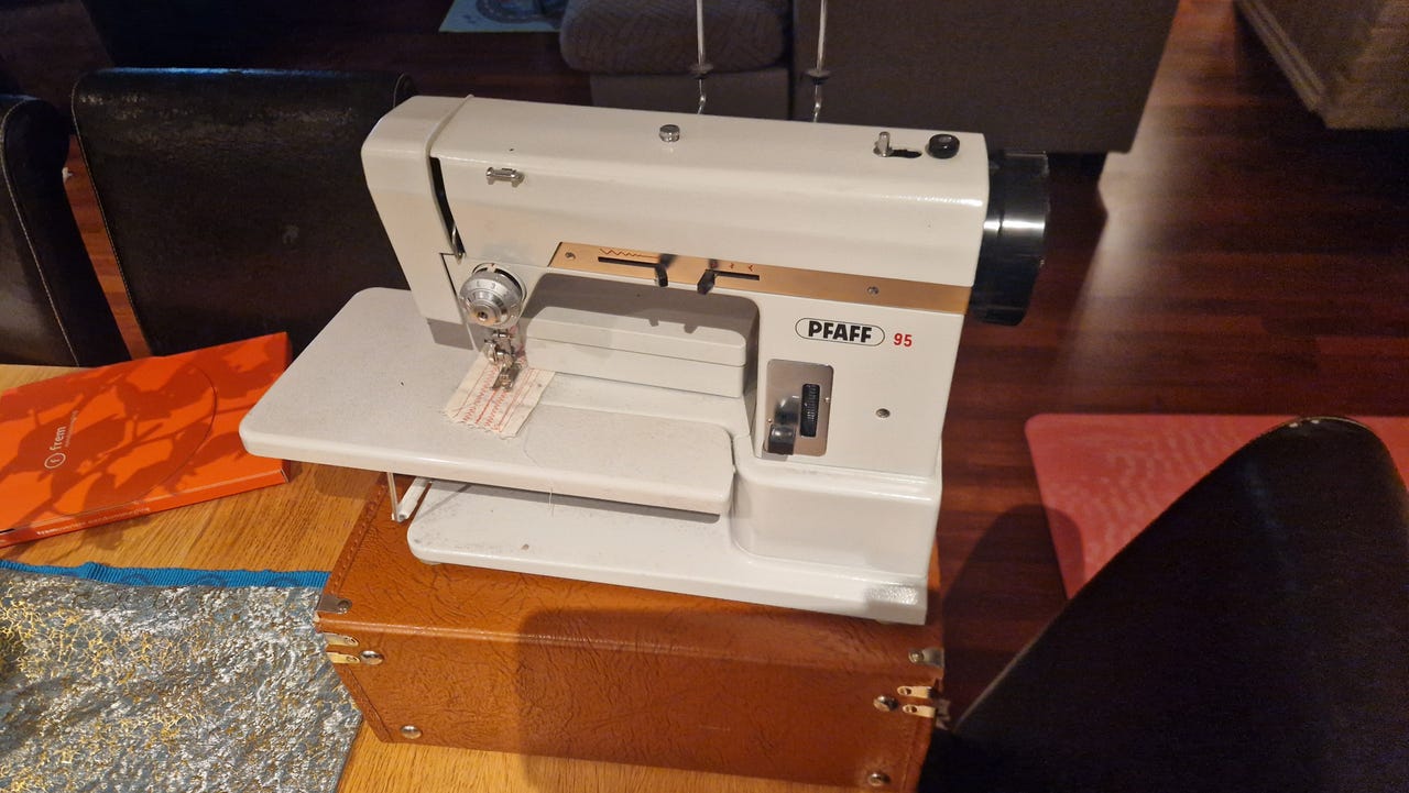 Pfaff 95 | FINN-torget