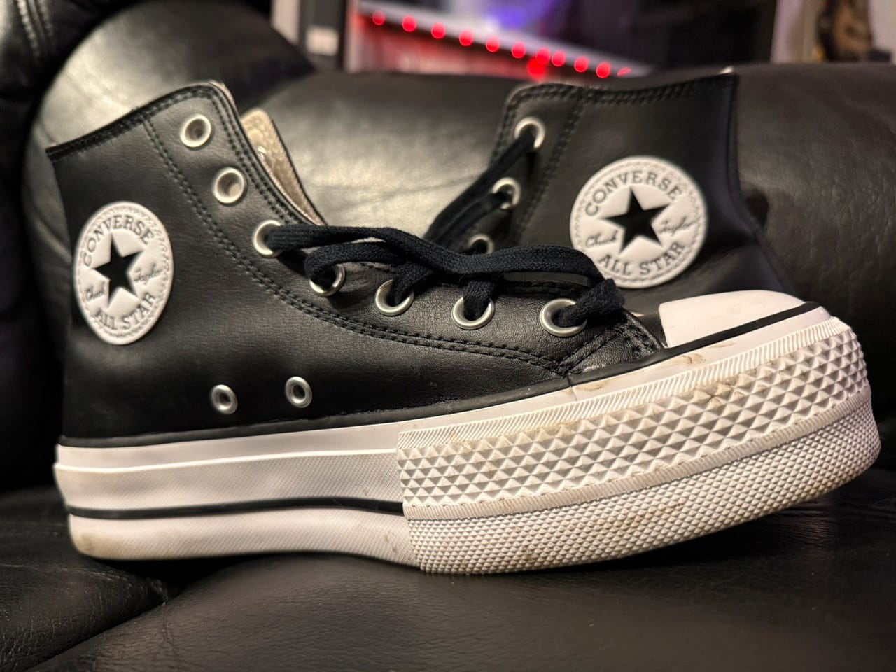 Str 37,5 Converse Chuck Taylor All Star Lift | FINN-torget