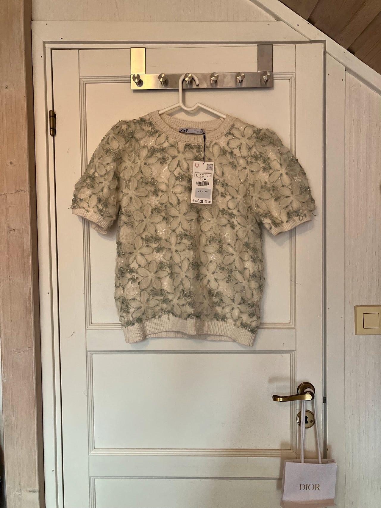 Zara Genser Beige Dame Str 40 | FINN-torget