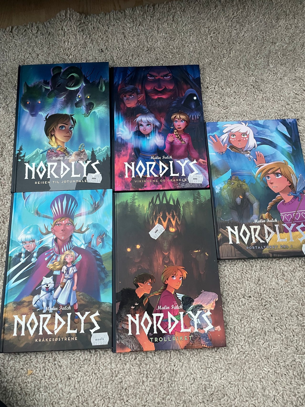 Nordlys bøker 1-5 | FINN-torget