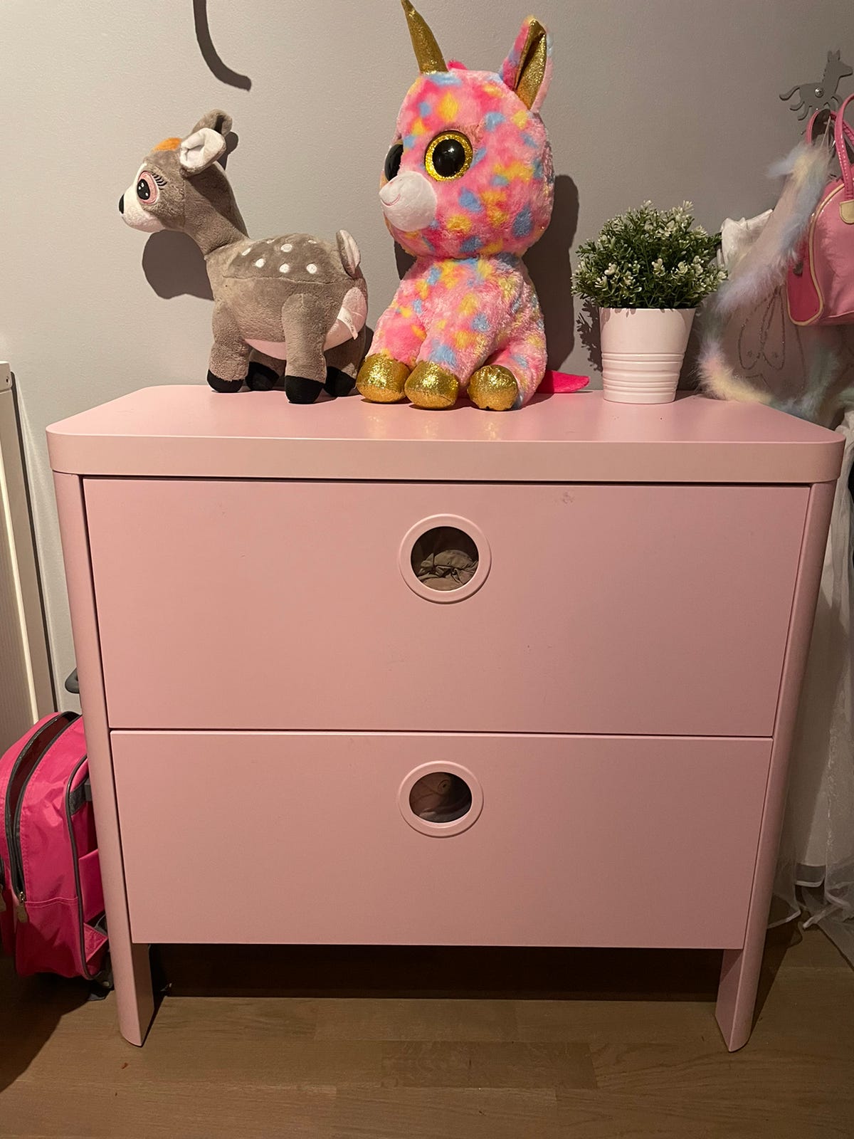 Rosa kommode! | FINN-torget