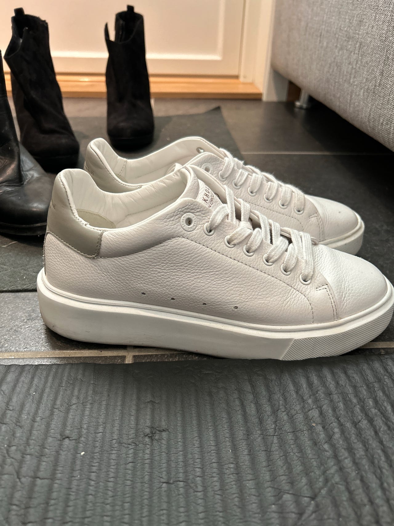 Lite brukte Stockholm sko selges | FINN-torget