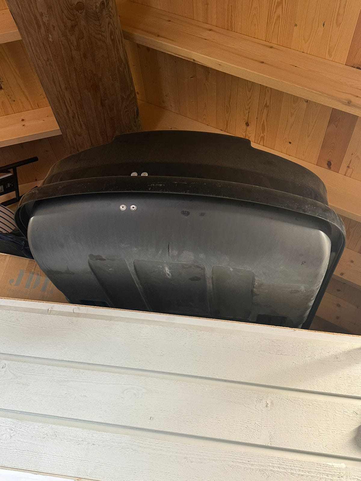 Bred skiboks selges billig mot henting | FINN-torget