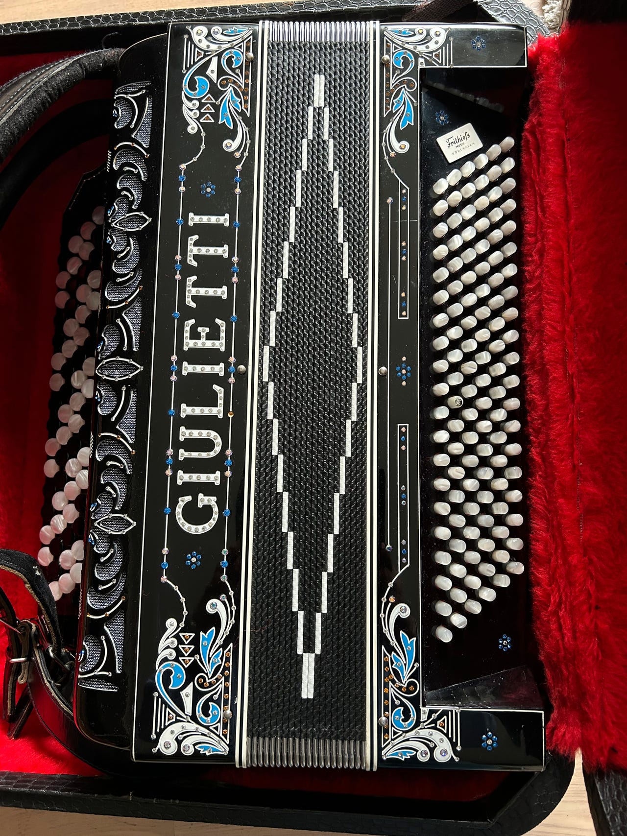 Giulietti (Zero Sette) Antico musette | FINN-torget