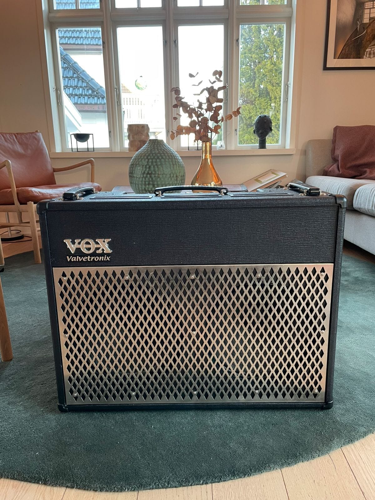 Vox AD100VT Valvetronix Guitar Amp - Gitarforsterker - 30W til 100W ...