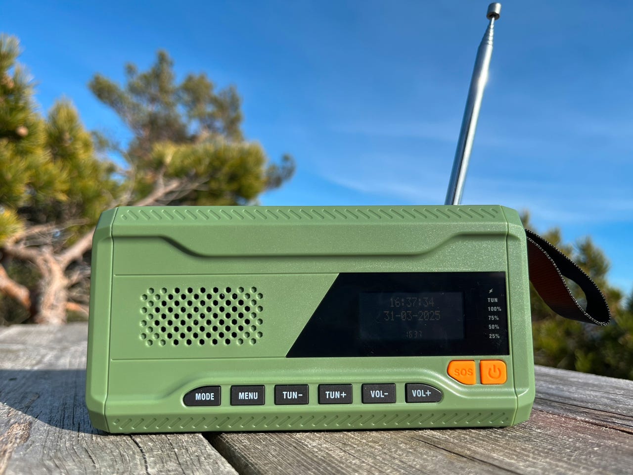 Nødradio med DAB+/FM (4500mAh) - få igen! | FINN-torget