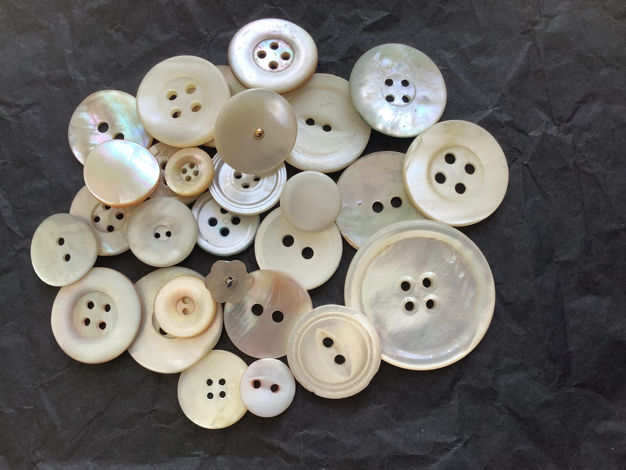 Knapper i perlemor | FINN-torget