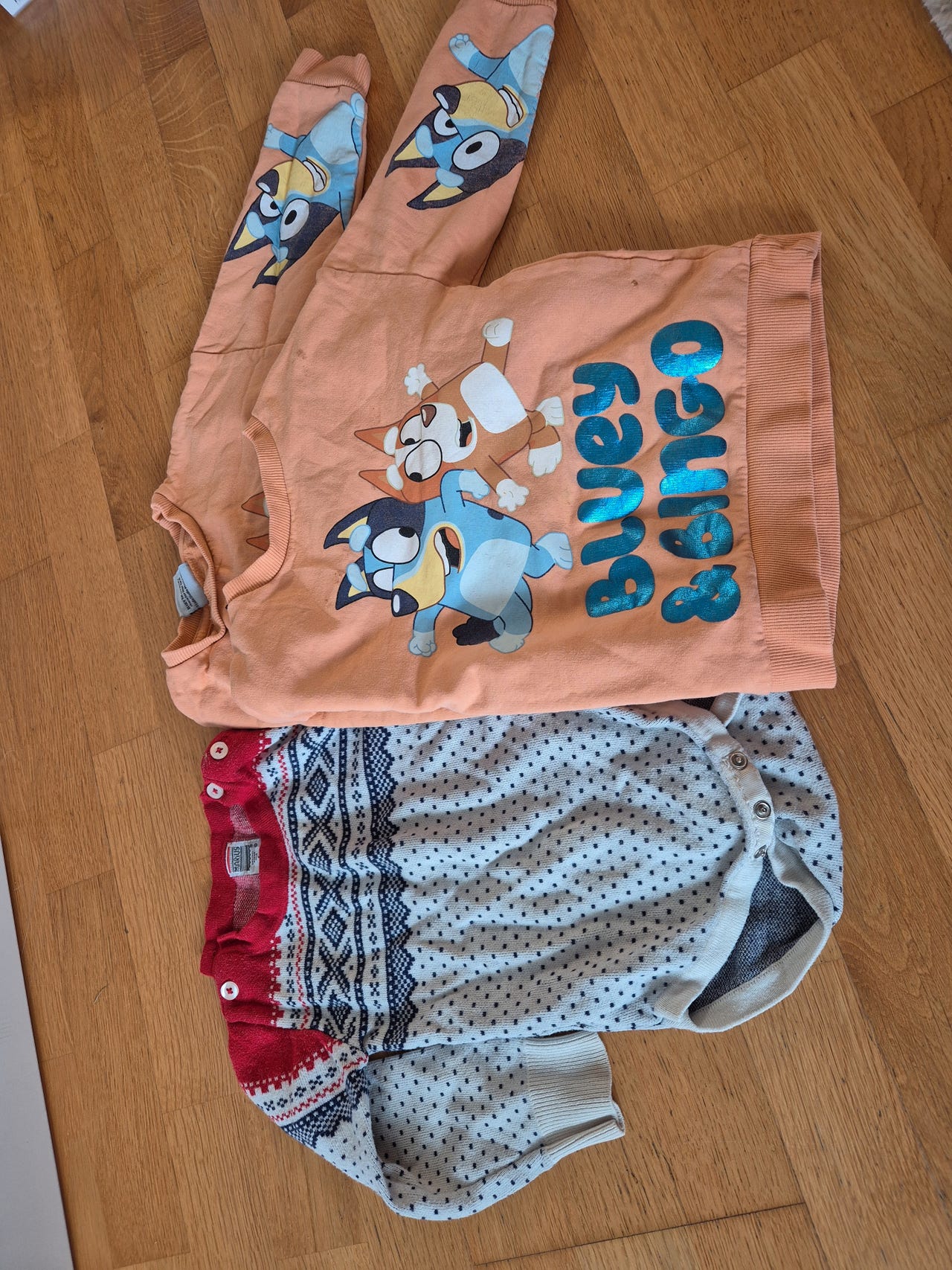 Bluey gensere og Marius body str 92 | FINN-torget