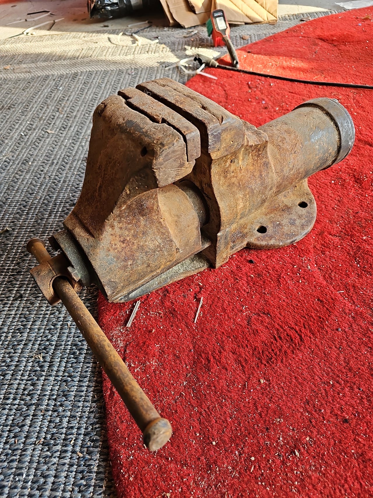 Kraftig skrustikke | FINN-torget