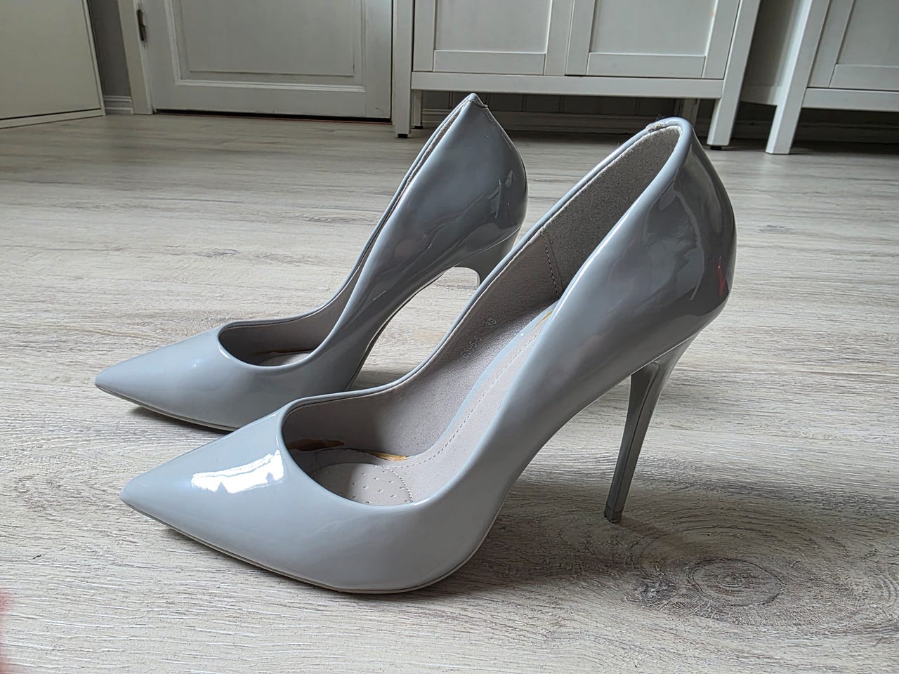 Sko hæler grå / heels grey, str.39 | FINN-torget