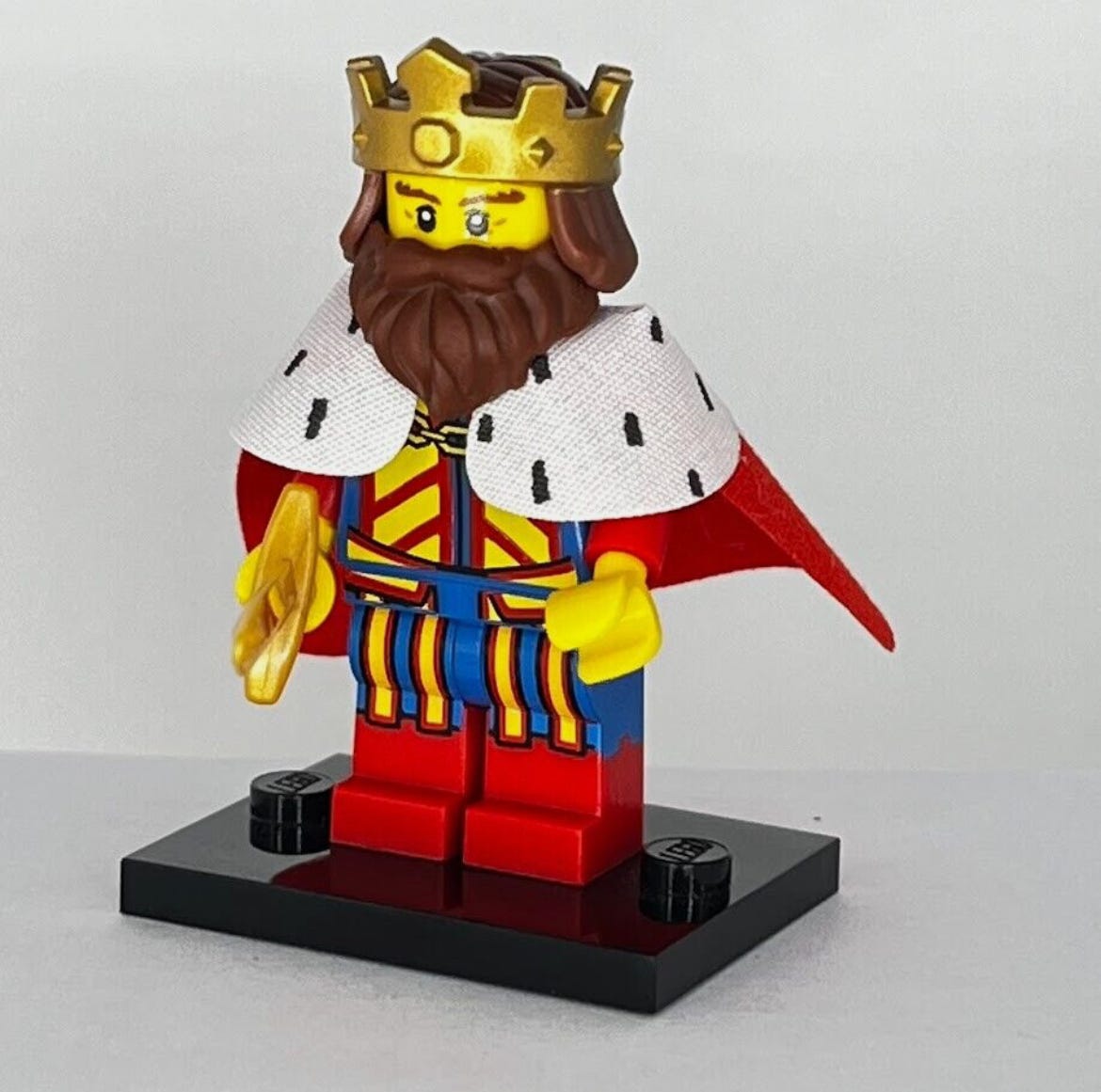 LEGO CMF Classic King ønskes kjøpt | FINN-torget