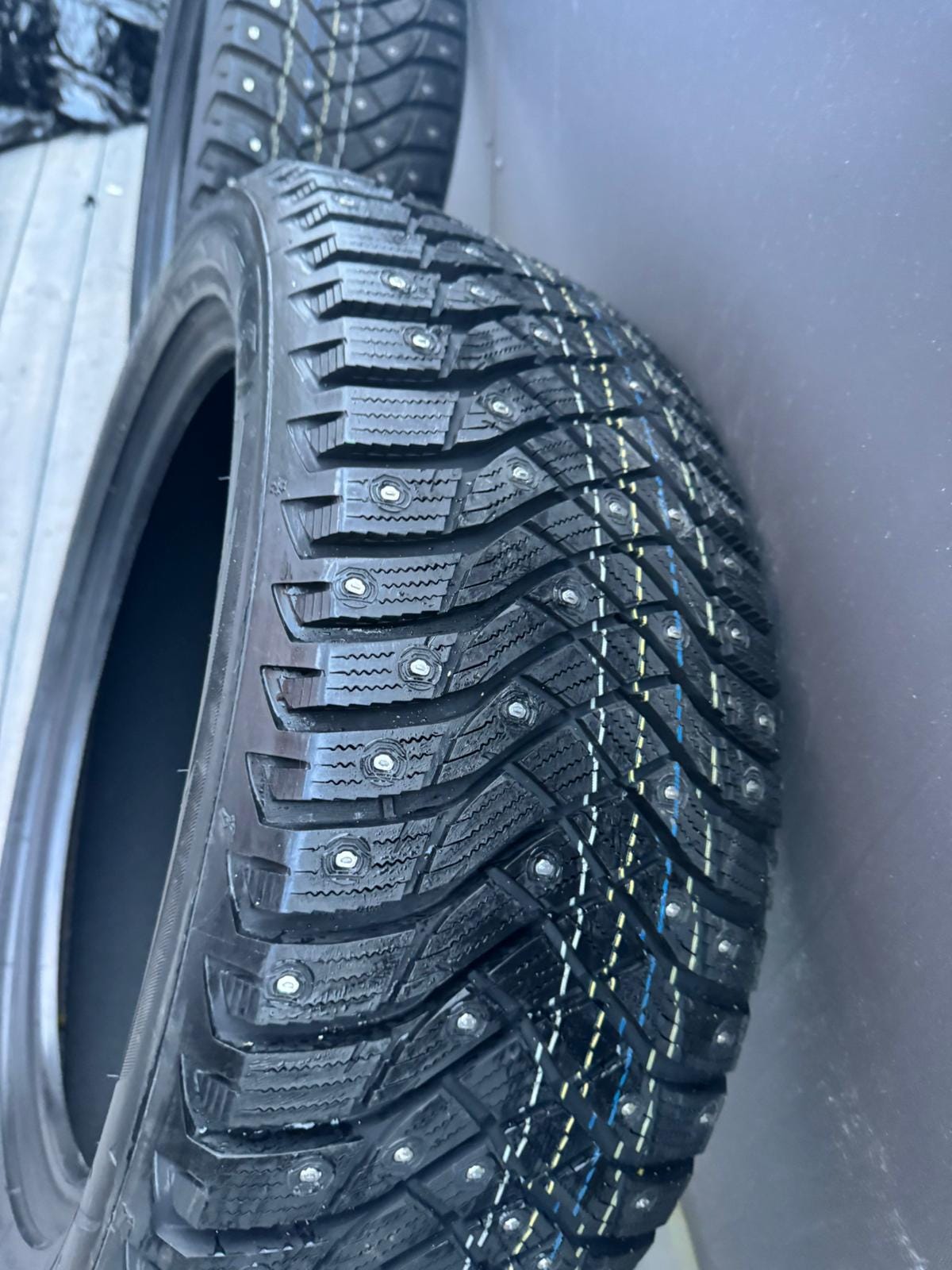 Good Year piggdekk ultra Grip 2 Suv XL 2 stk | FINN-torget