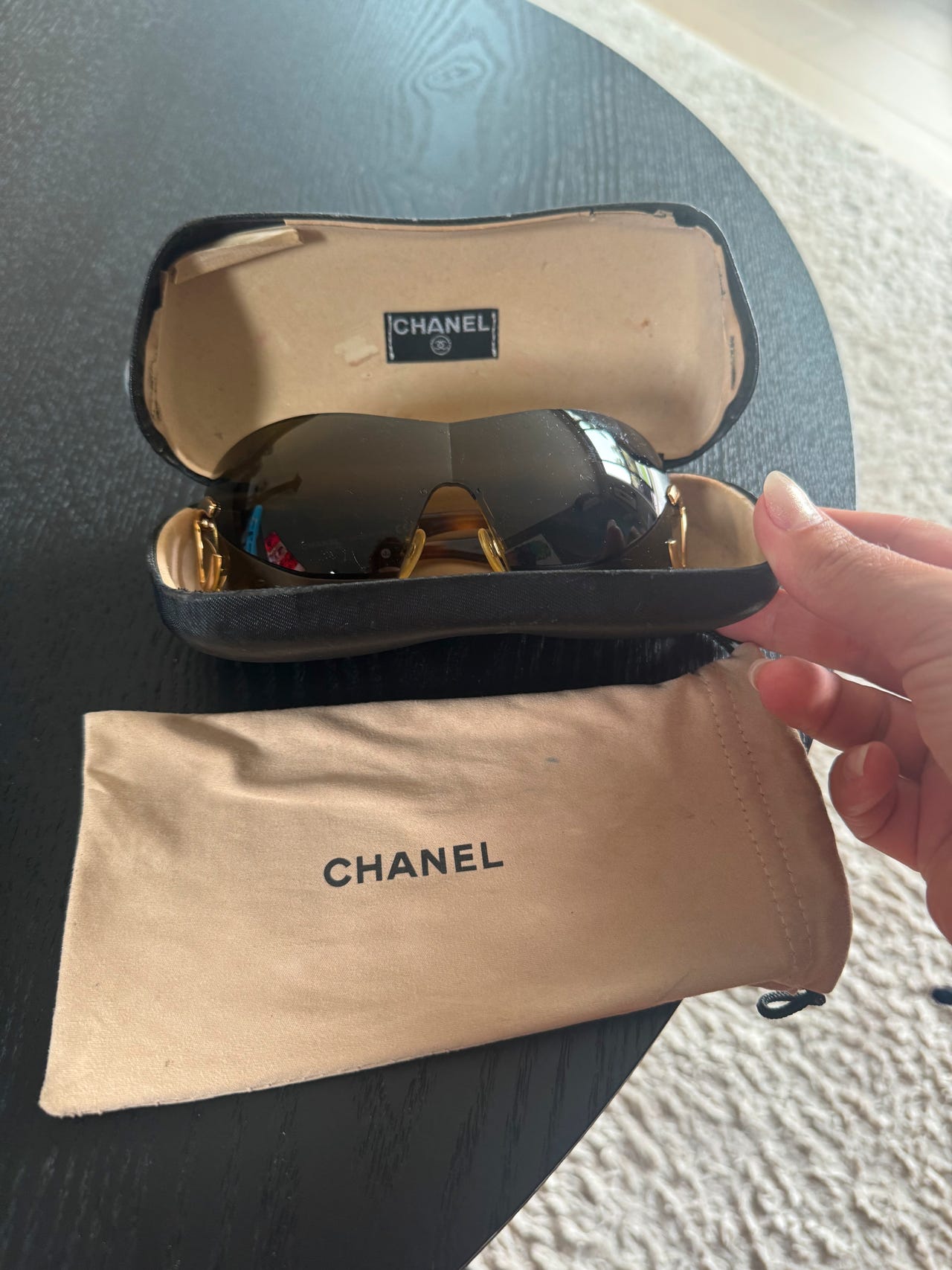 Pent brukte Chanel solbriller | FINN-torget