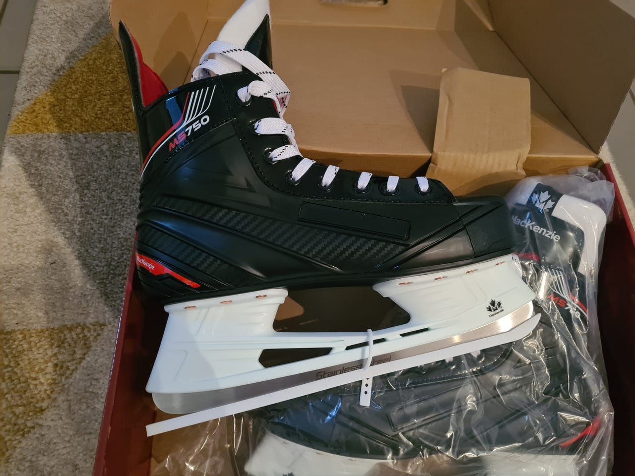 Skøyter 44 Mackenzie | FINN-torget