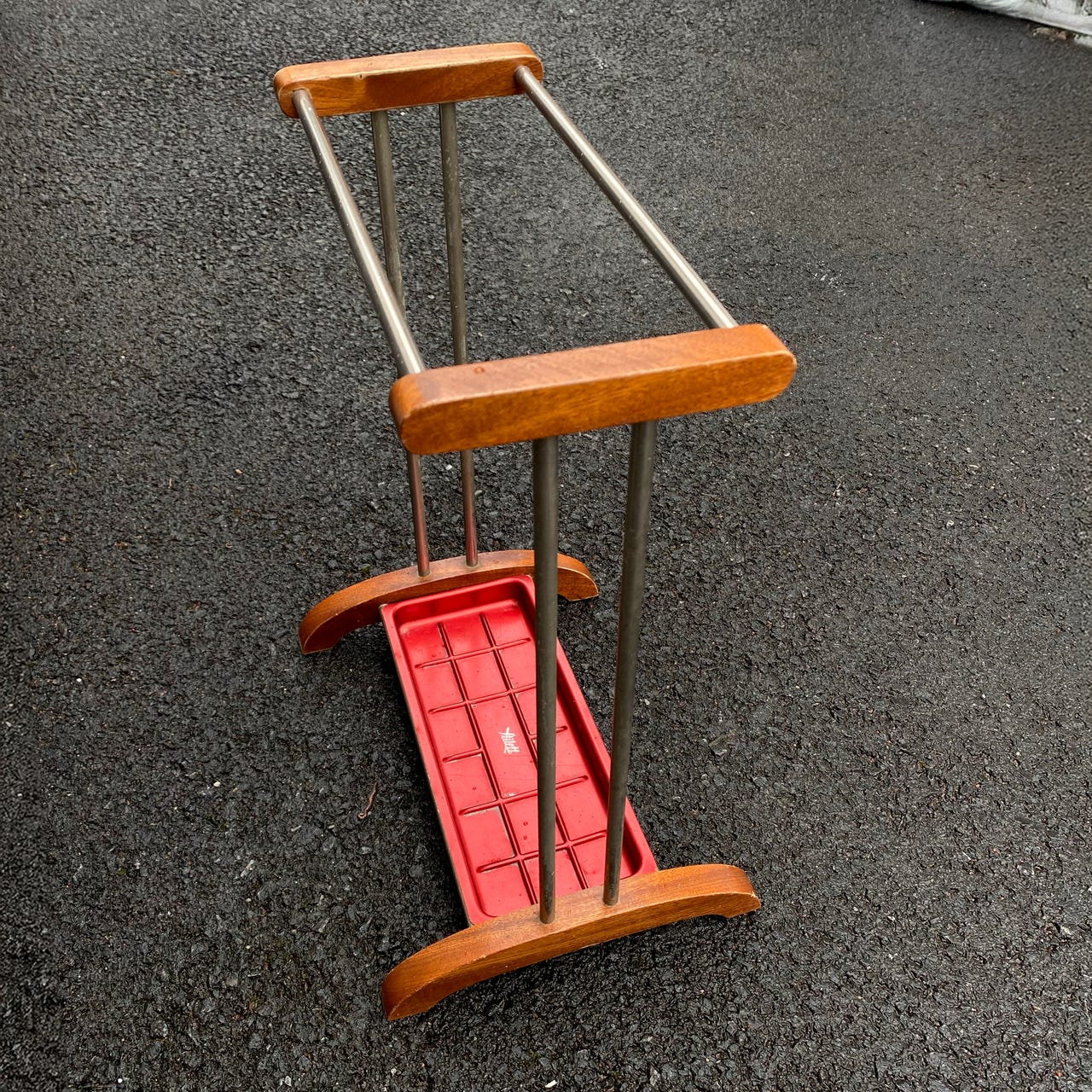 Stilett retro paraplystativ i teak, stål og aluminium til salgs | FINN ...