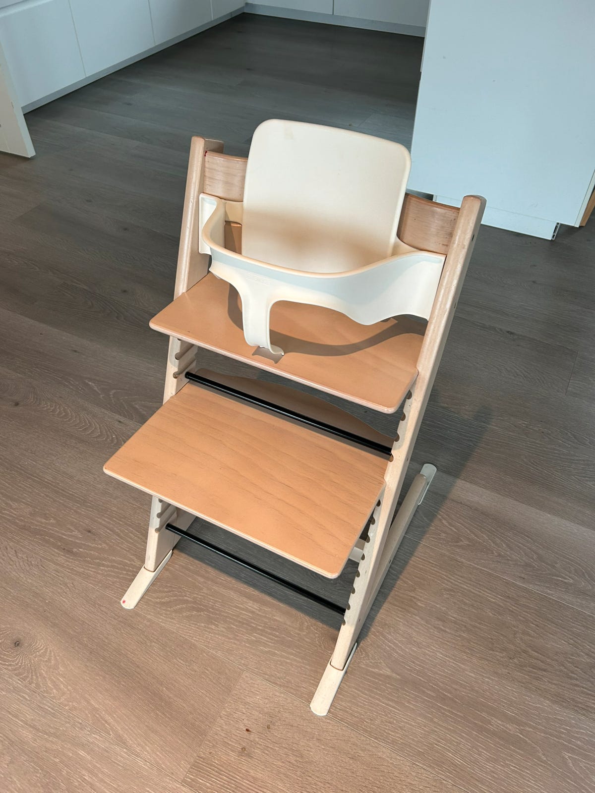 Tripp trapp stol . Stokke | FINN-torget