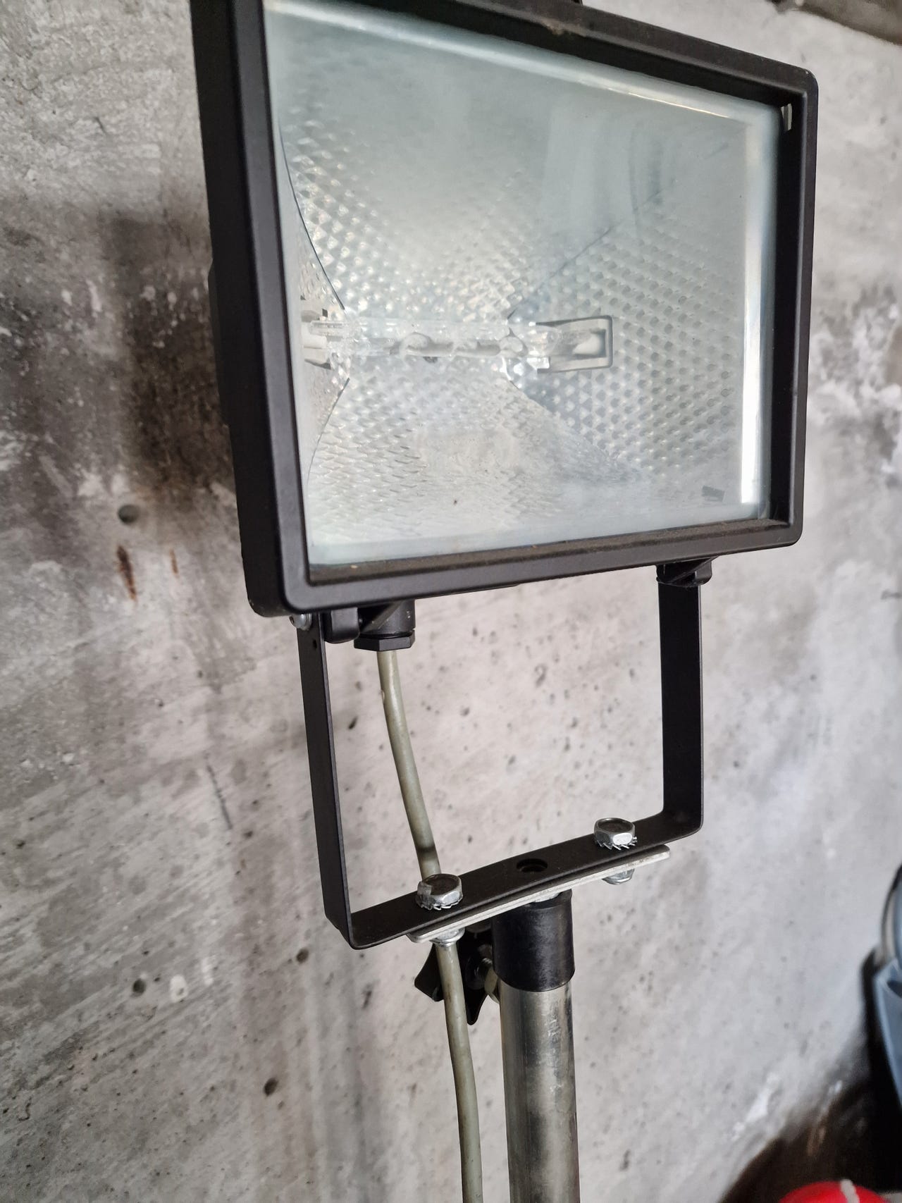 Arbeidslampe med stativ. | FINN-torget