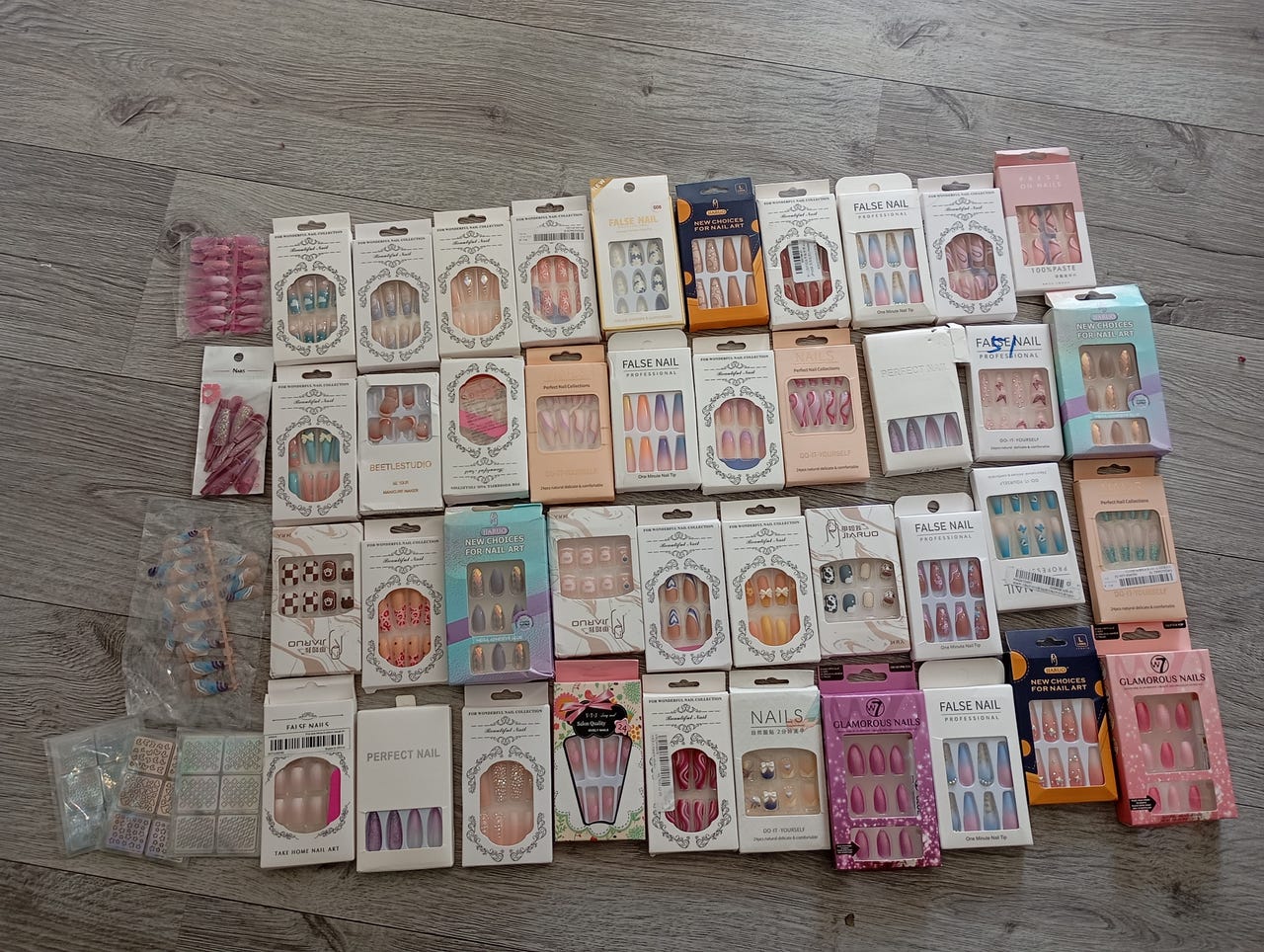Falske negler | FINN-torget