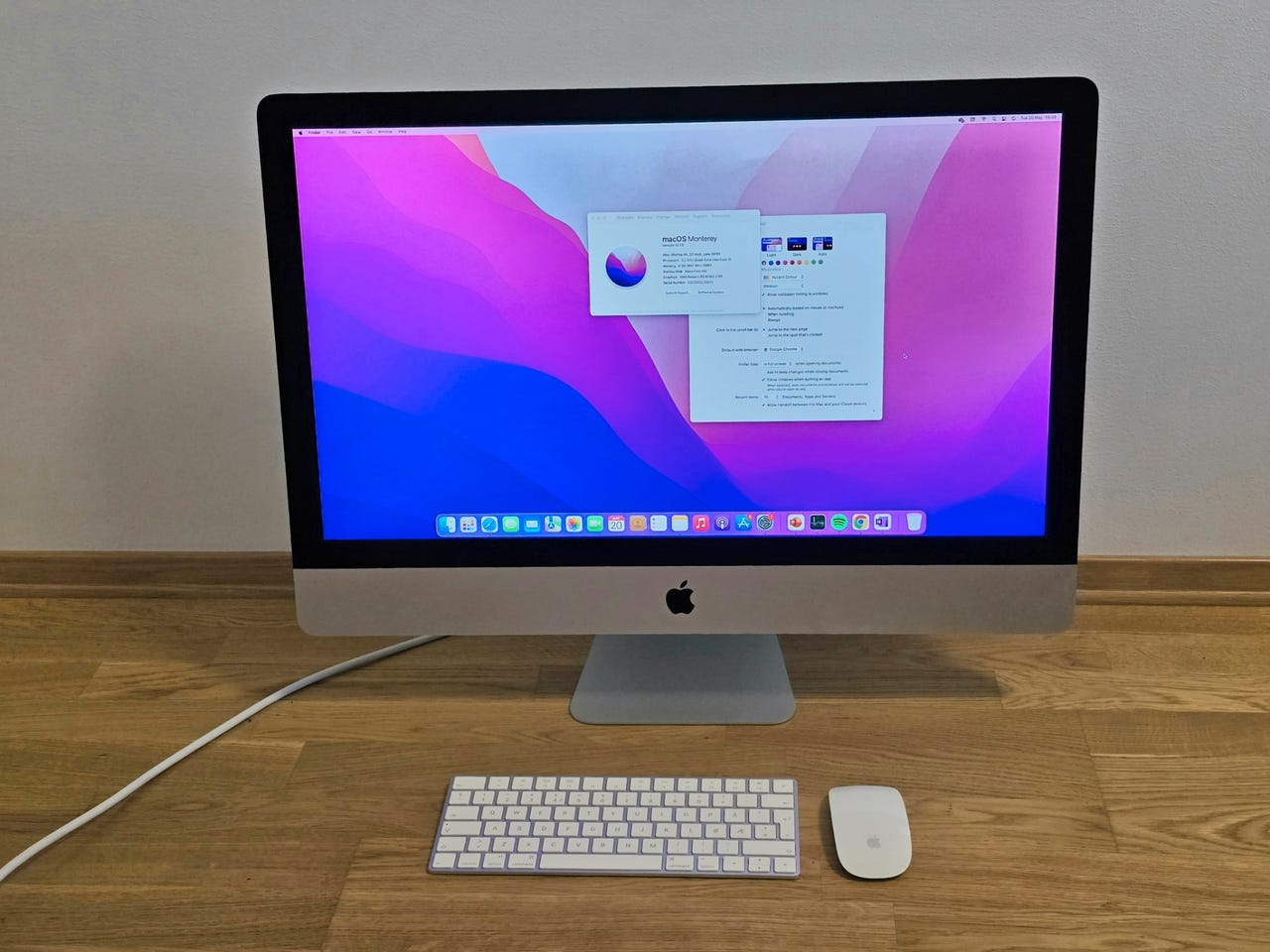 iMac (27 tommer, slutten av 2015) + magic keyboard og mus | FINN-torget