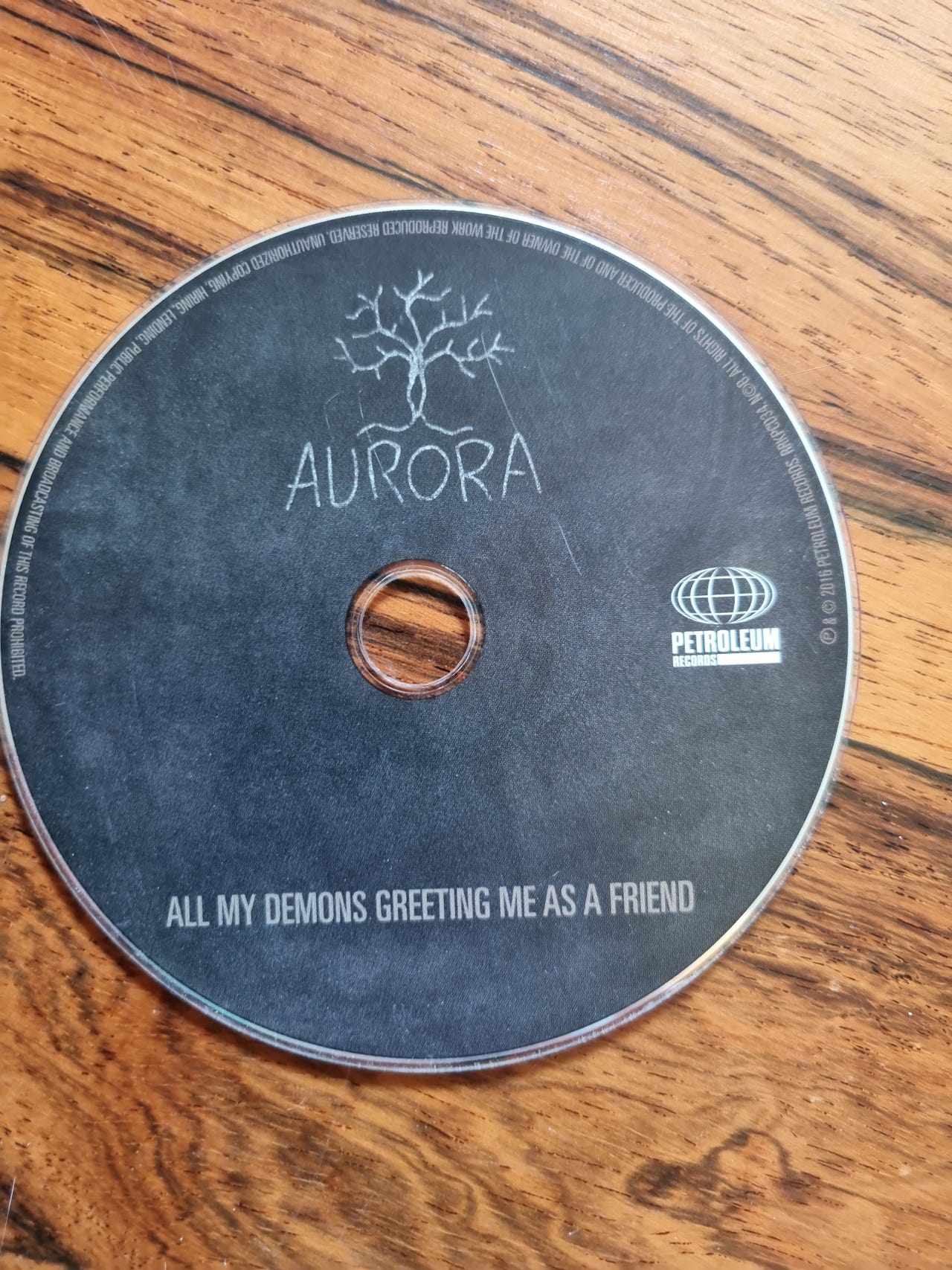 Aurora, "all my demons greeting me as a friend" kun disk. | FINN-torget
