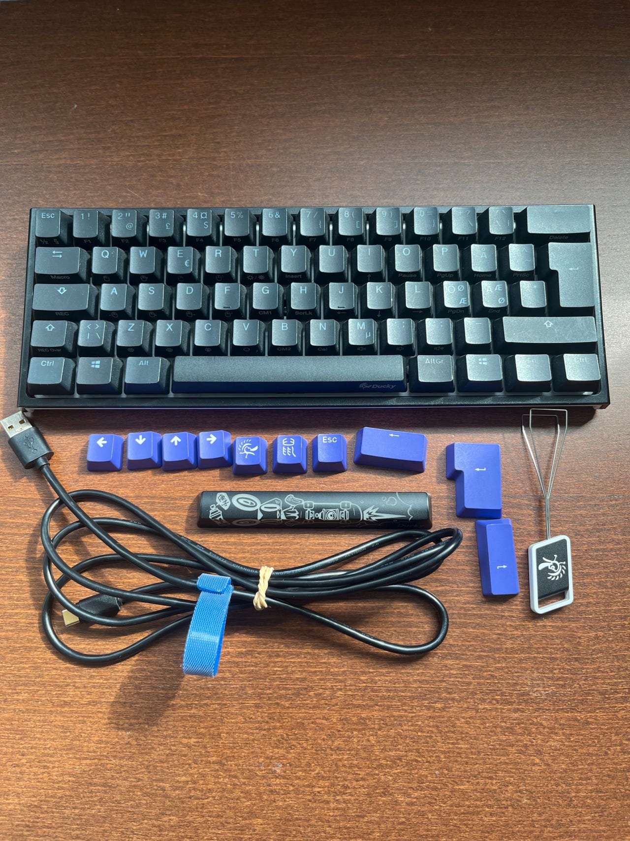 Ducky 1 2 mini, RGB | FINN-torget