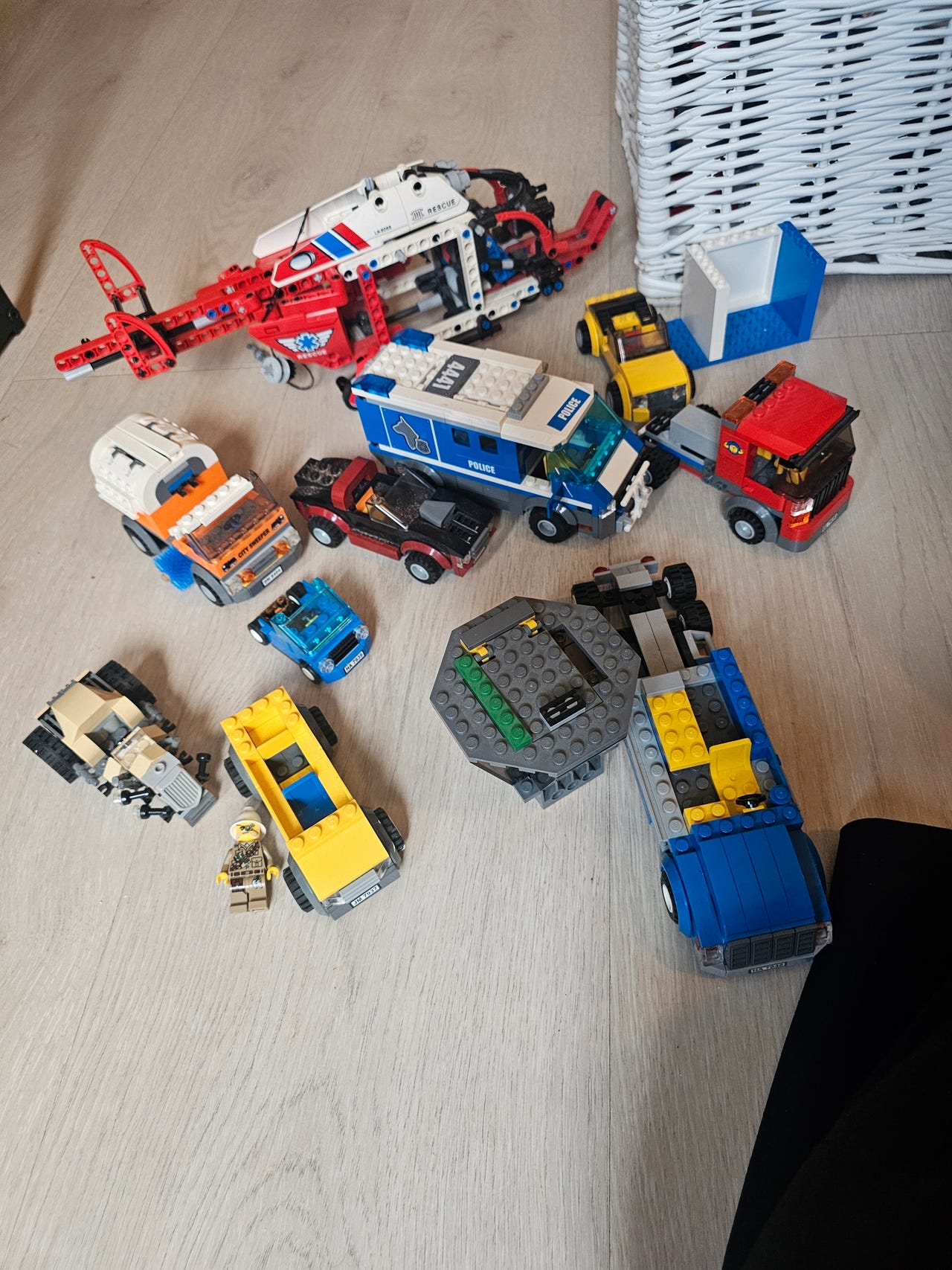 Fin Lego-pakke selges | FINN-torget