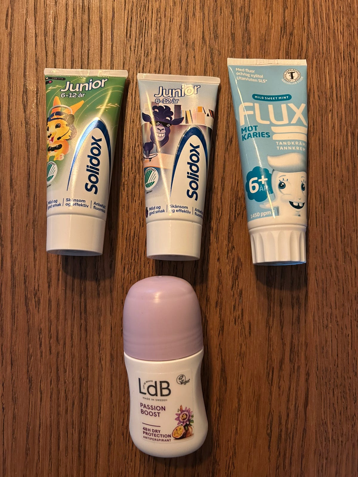 Tannkrem til barn + deodorant til dame | FINN-torget