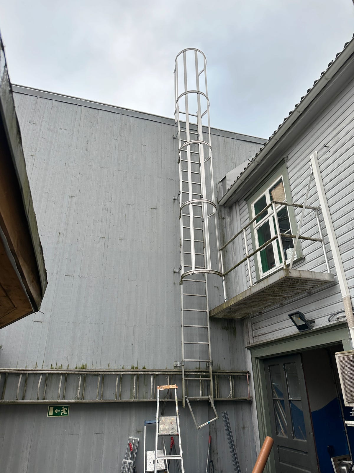 Leider Stige Rømningvei | FINN-torget