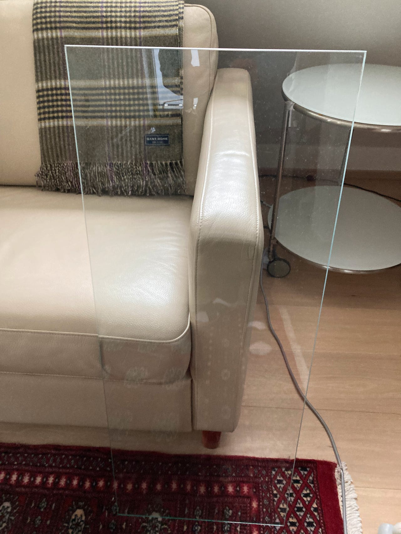 IKEA Malm topp plate i glass til sminkebord 120*41 | FINN-torget