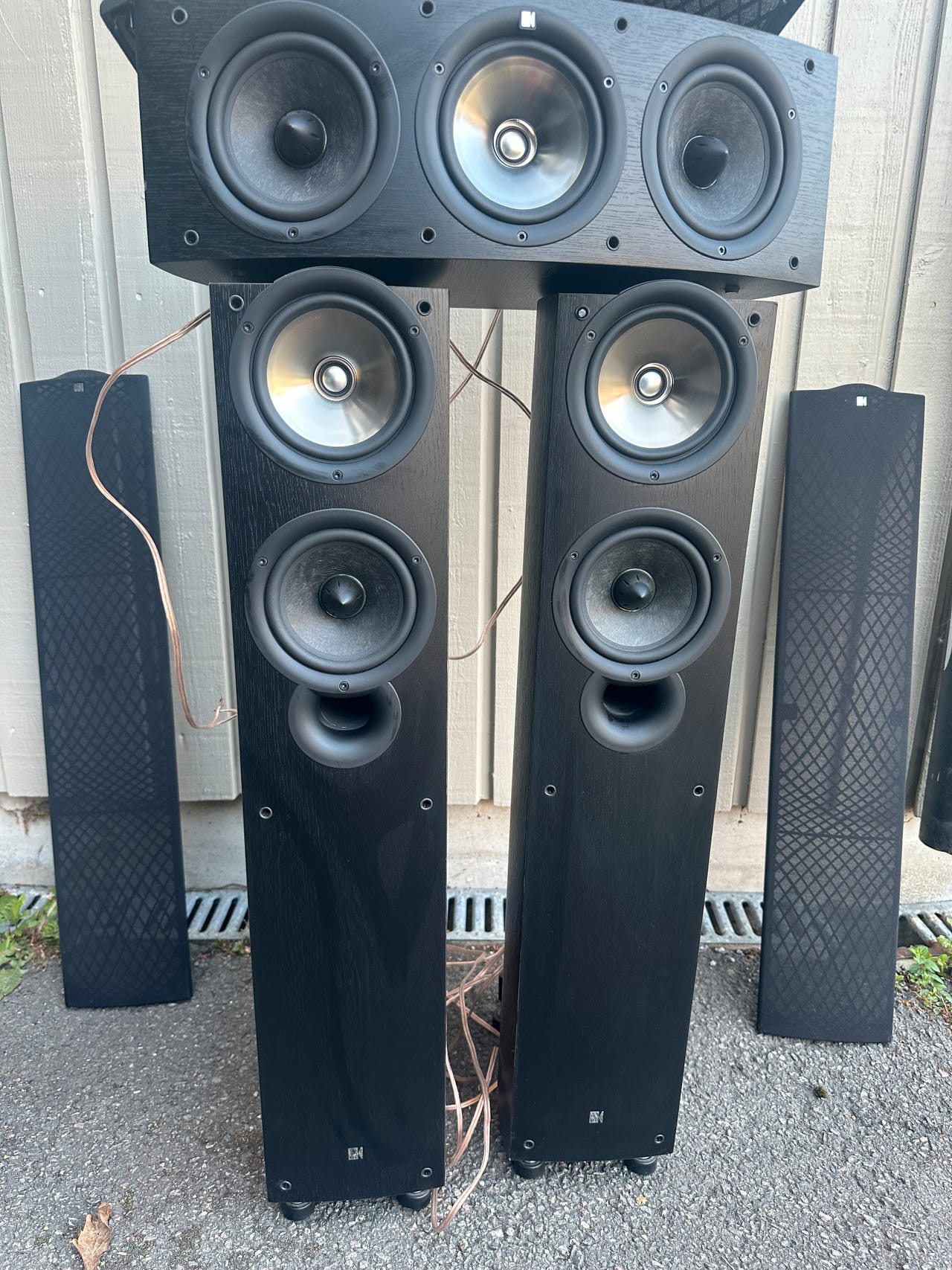 KEF IQ6C senter + 2 gulvstående IQ5 (SP3501) inkl Onkyo Reicever | FINN-torget