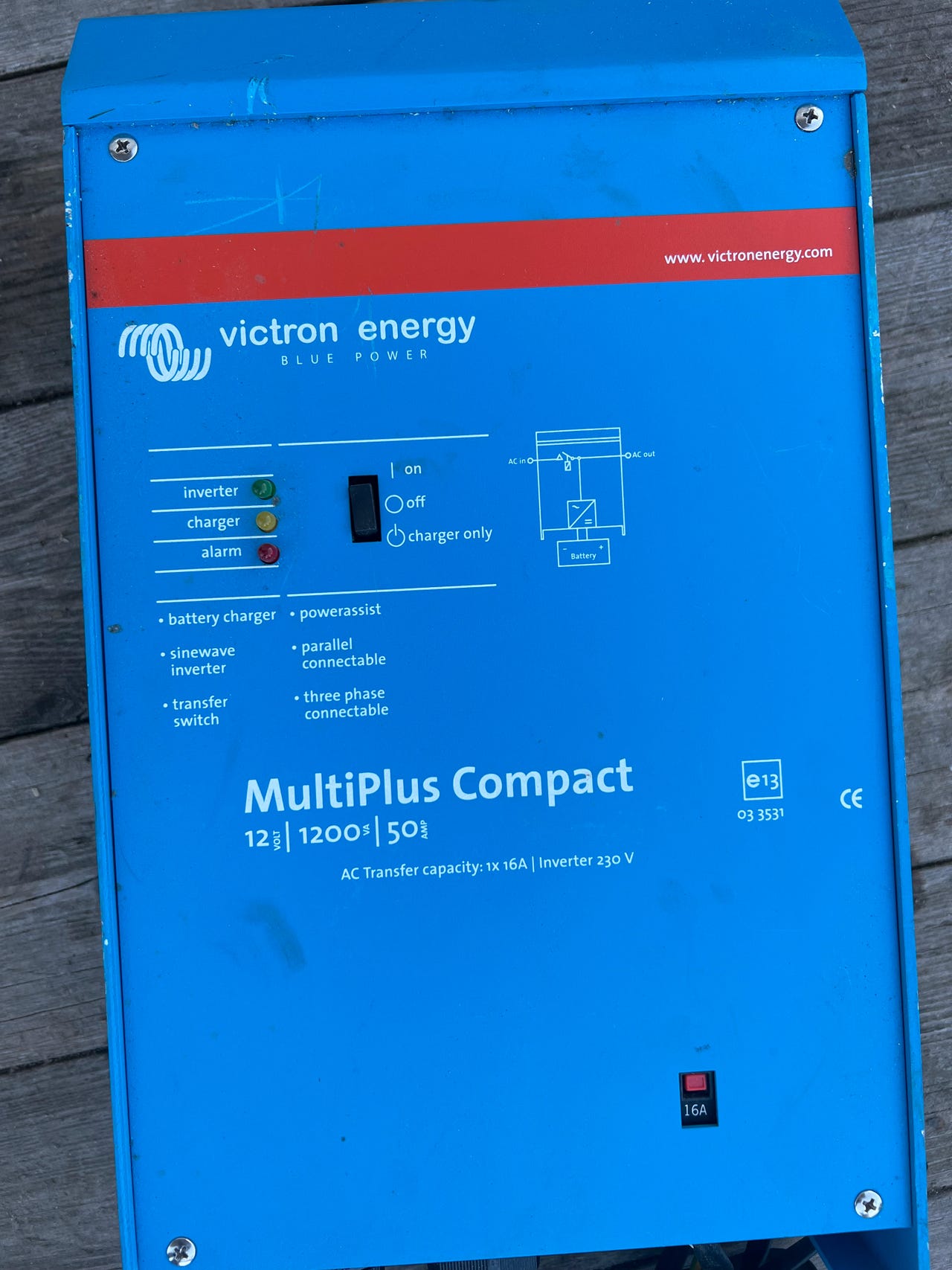 Victron Multiplus C lader/omformer 12V/1200W/50A-16A | FINN-torget