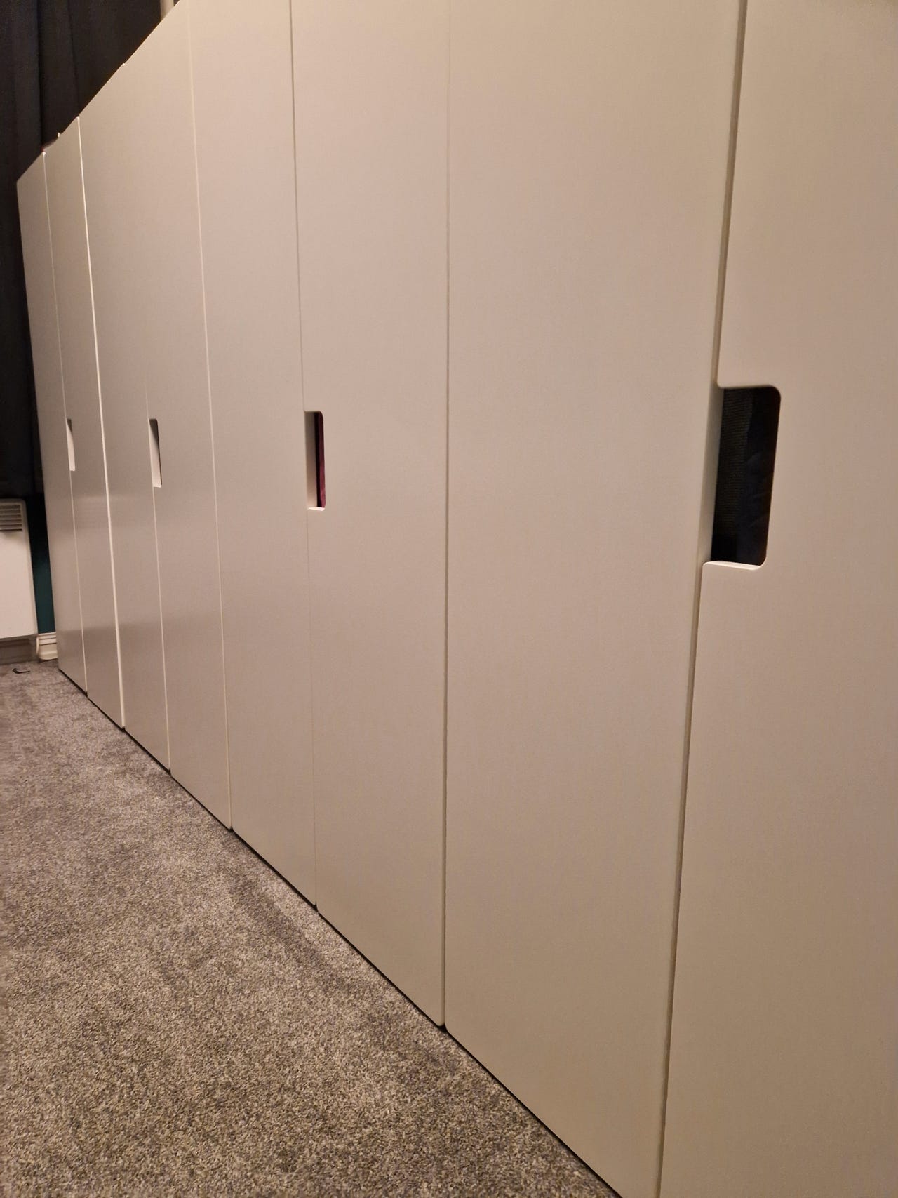 Småstad IKEA klesskap | FINN-torget