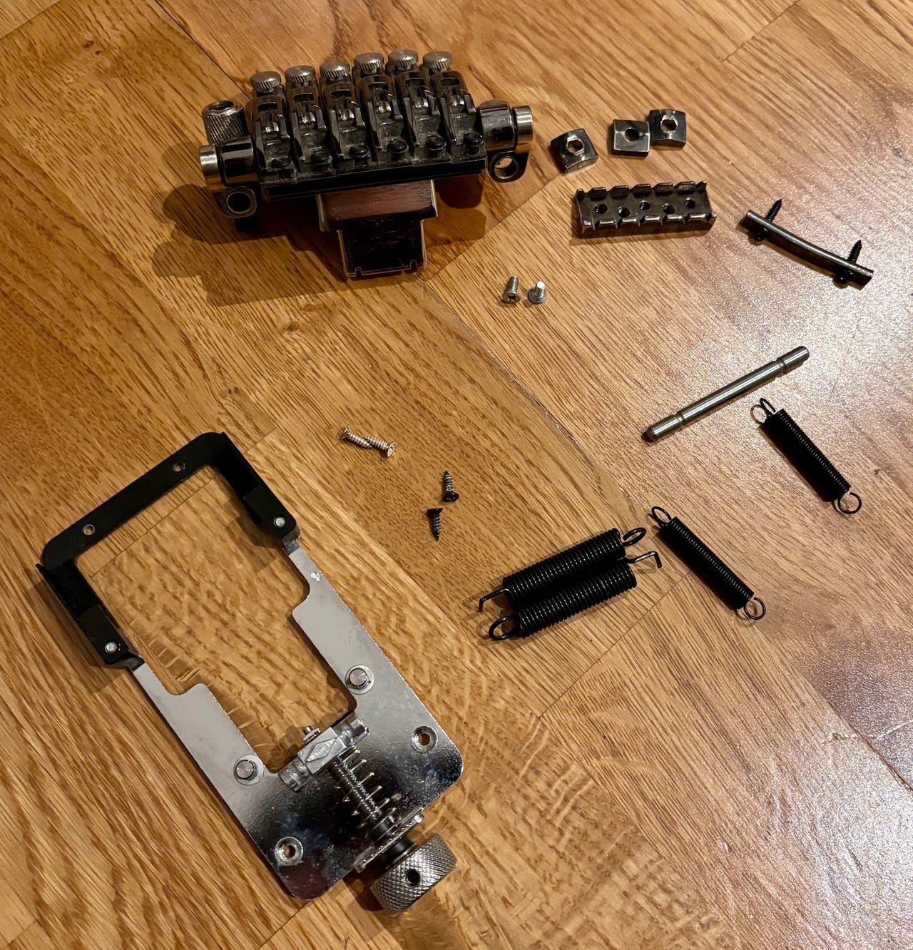 Ibanez ZR tremolo-deler | FINN-torget