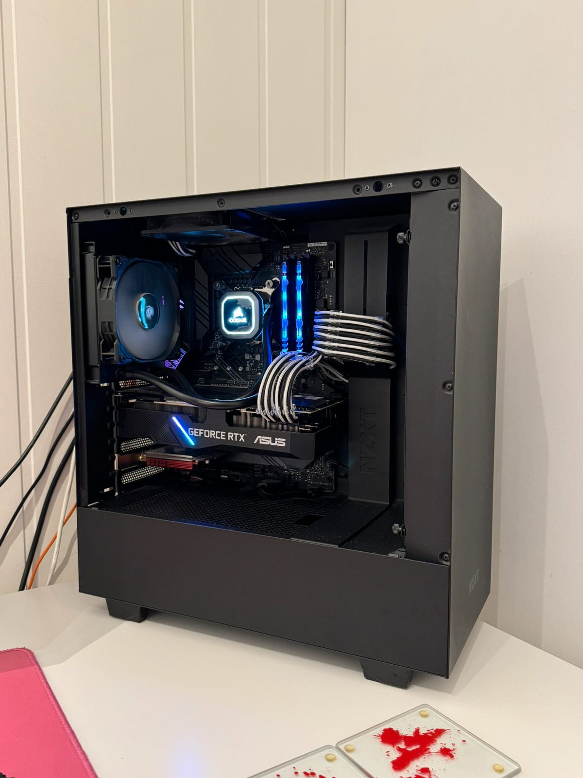 Kraftig Gaming-PC - i7 9700K, RTX 2080 SUPER, 16GB RAM | FINN-torget