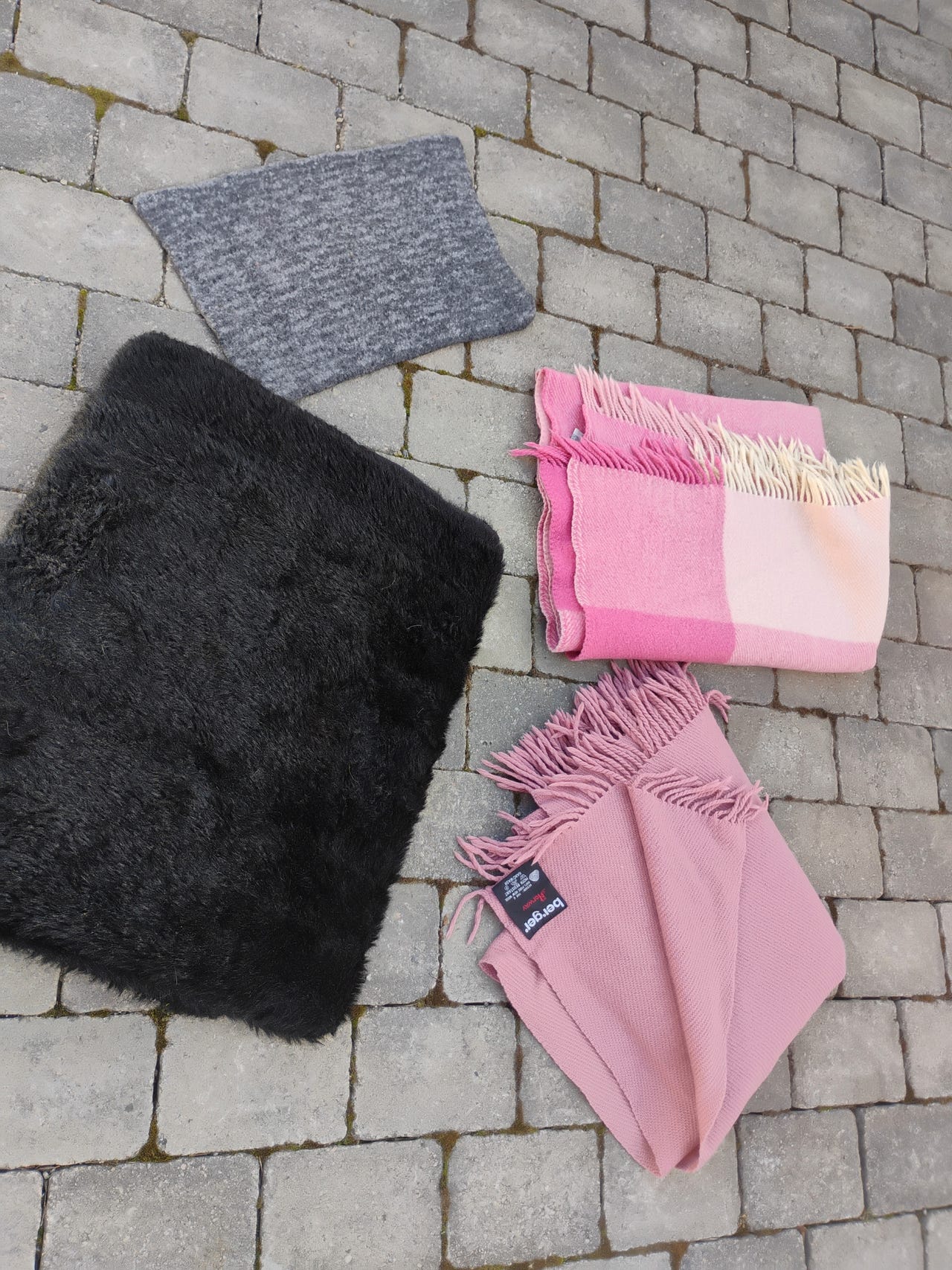 3 pledd bla Berger pledd design Tor G 100 % ull kr 400 | FINN-torget