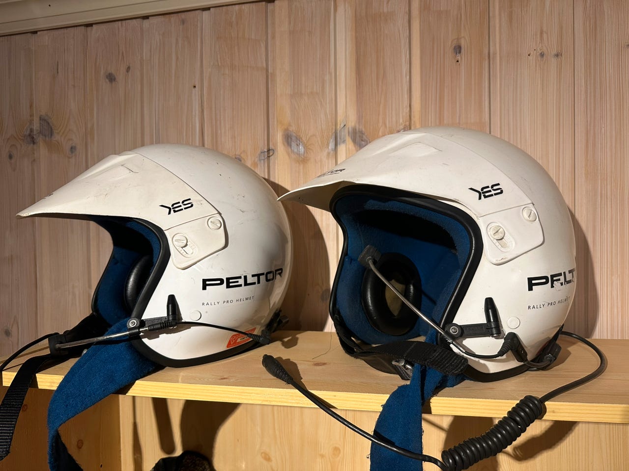 Peltor hjelmer med intercom | FINN-torget