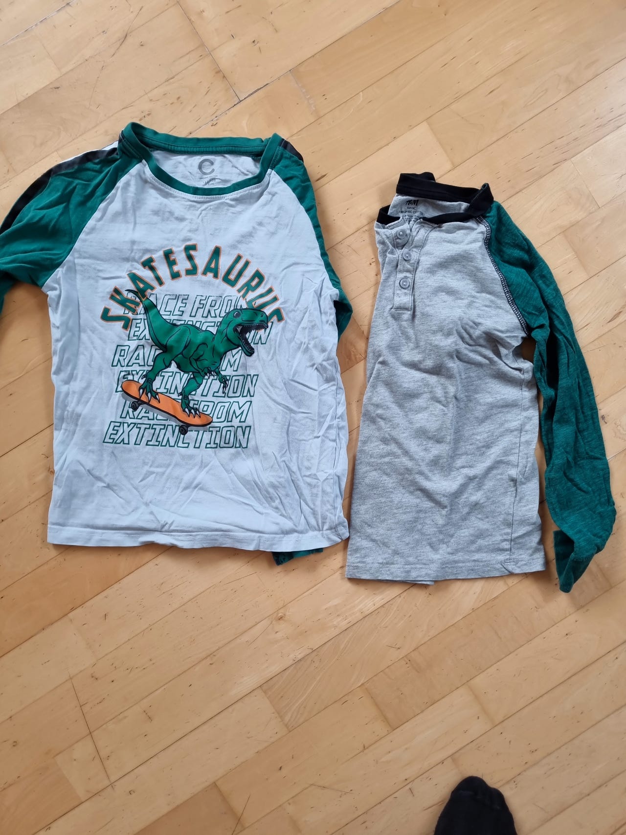 Klespakke barneklær overdeler strls 128 | FINN-torget