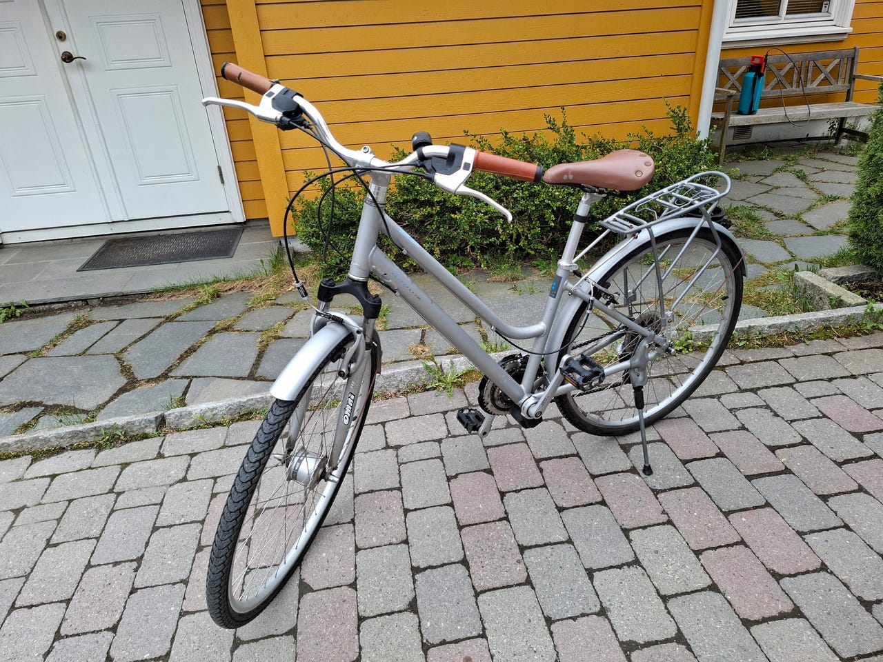 Eight hybrid damesykkel | FINN-torget