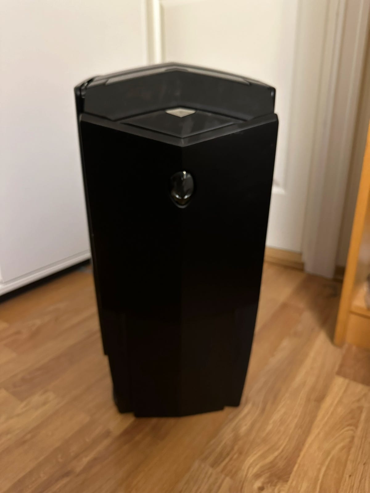 Unik og veldig fin alienware pc-kabinet | FINN-torget