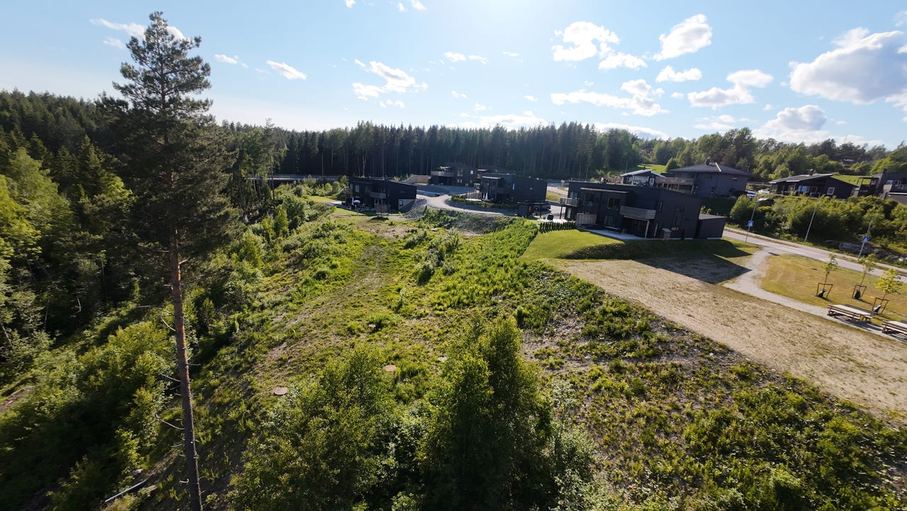 Ubebygd tomannsboligtomt i ferdig etablert nabolag | FINN eiendom