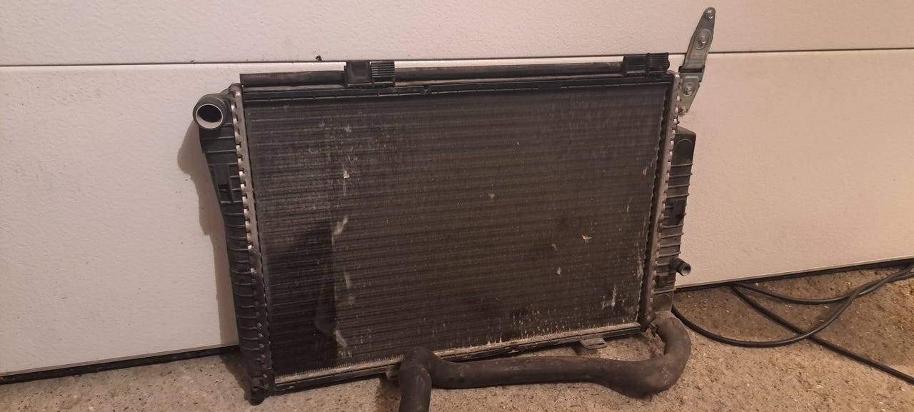 Radiator fra Mercedes SLK230 Kompressor | FINN-torget