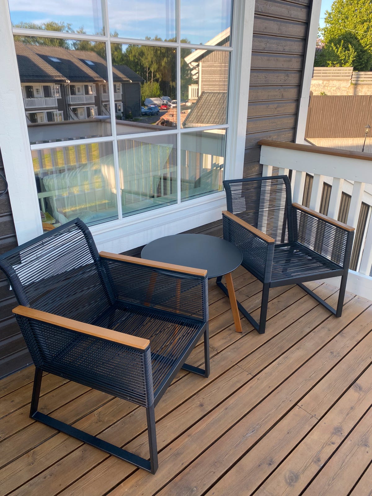 Lounge stoler - Monaco fra Rusta med bord | FINN-torget