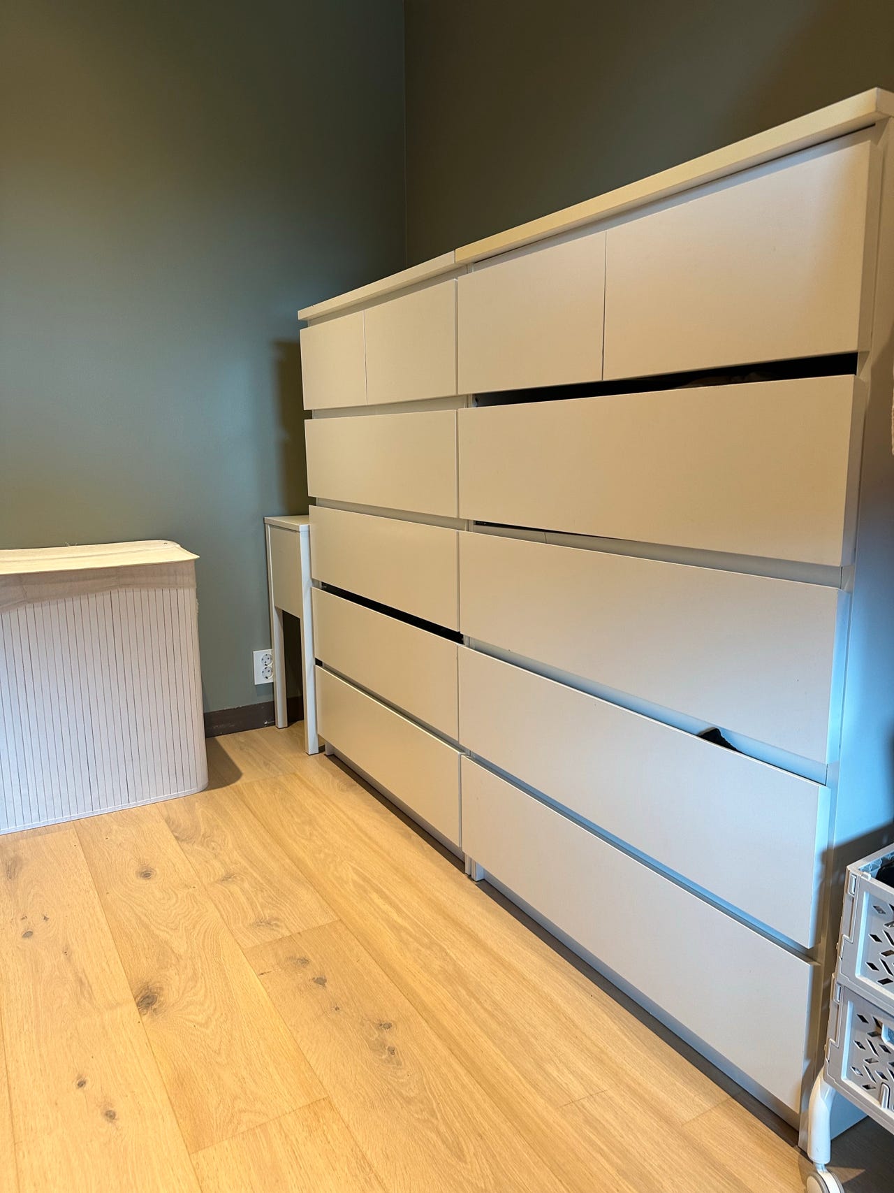 RESERVERT - 2 stk IKEA Malm kommoder gis bort mot henting | FINN-torget
