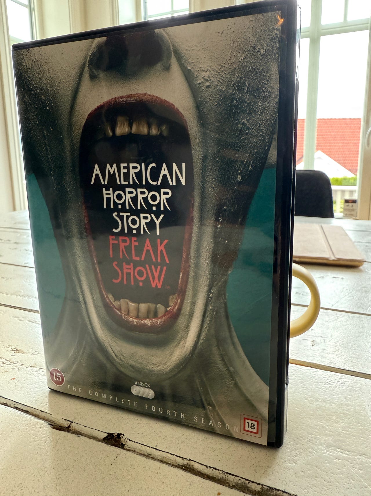 American Horror Story Freak Show DVD. Sesong 4 | FINN-torget