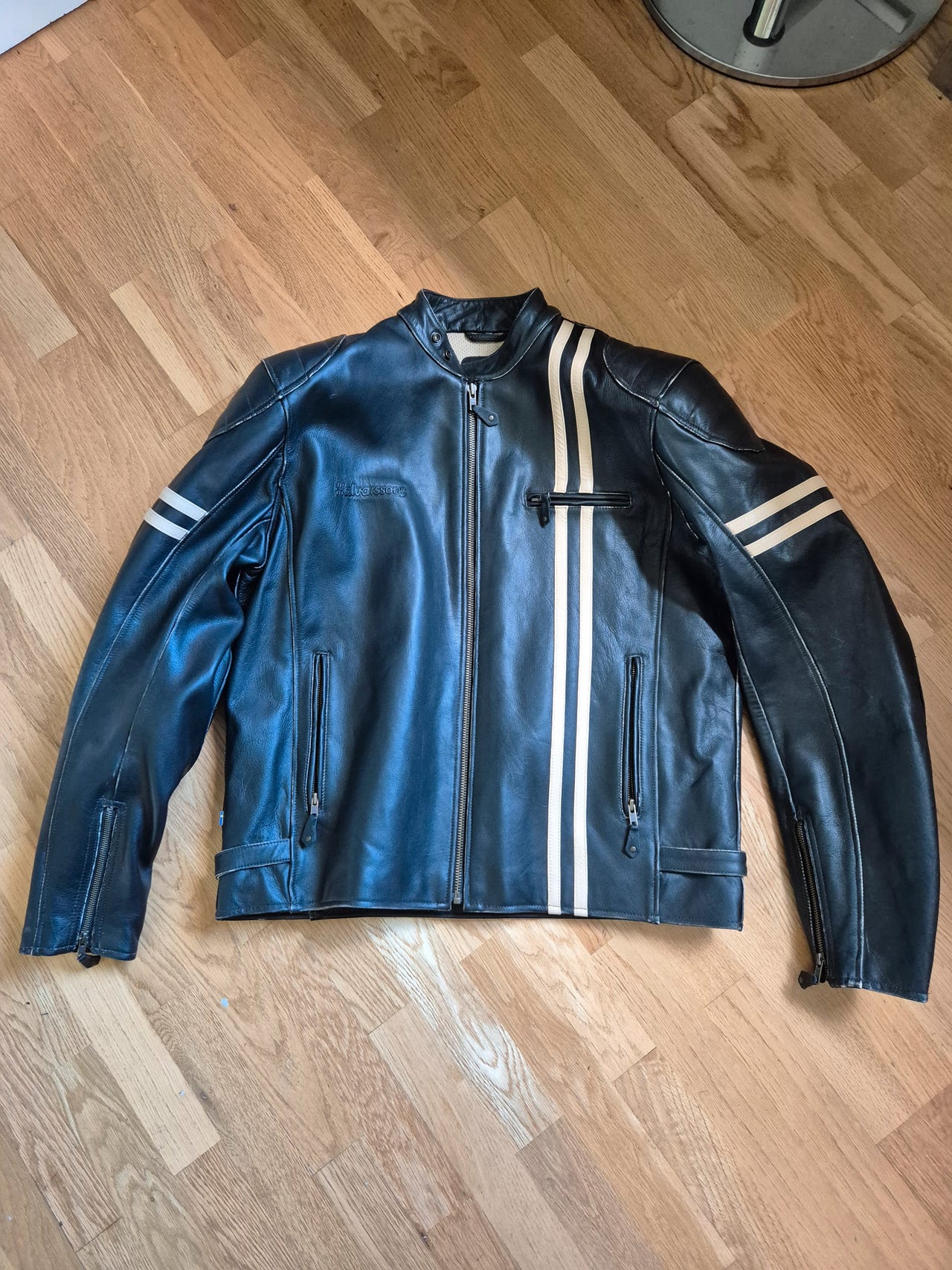 Pen mc jakke selges. | FINN-torget