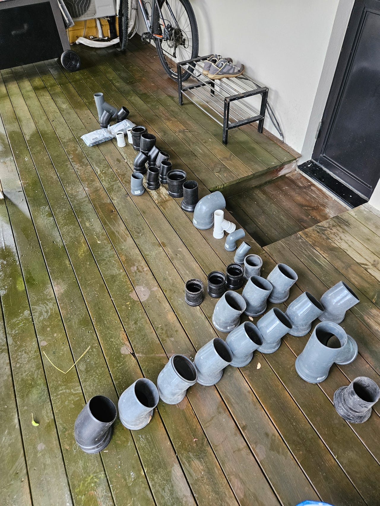 Diverse bend og rørmuffer i forskjellige vinkler og dimensjoner | FINN ...