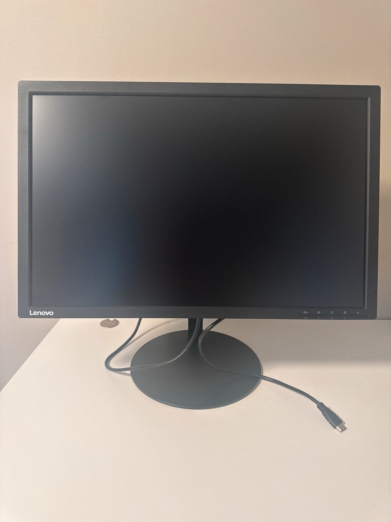 24" Lenovo pc-skjerm - ThinkVision T2454p | FINN-torget