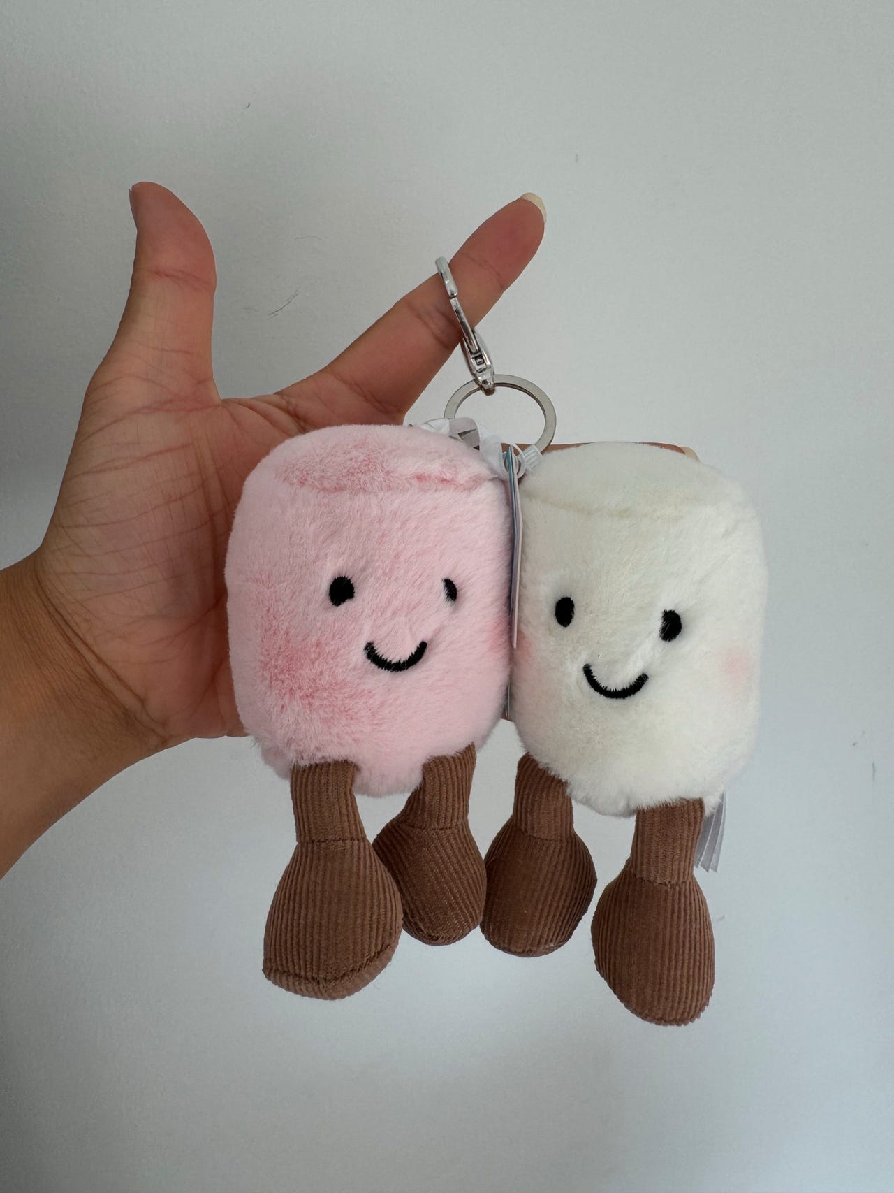 NY Jellycat Marshmallows Keychain 🩷 | FINN-torget