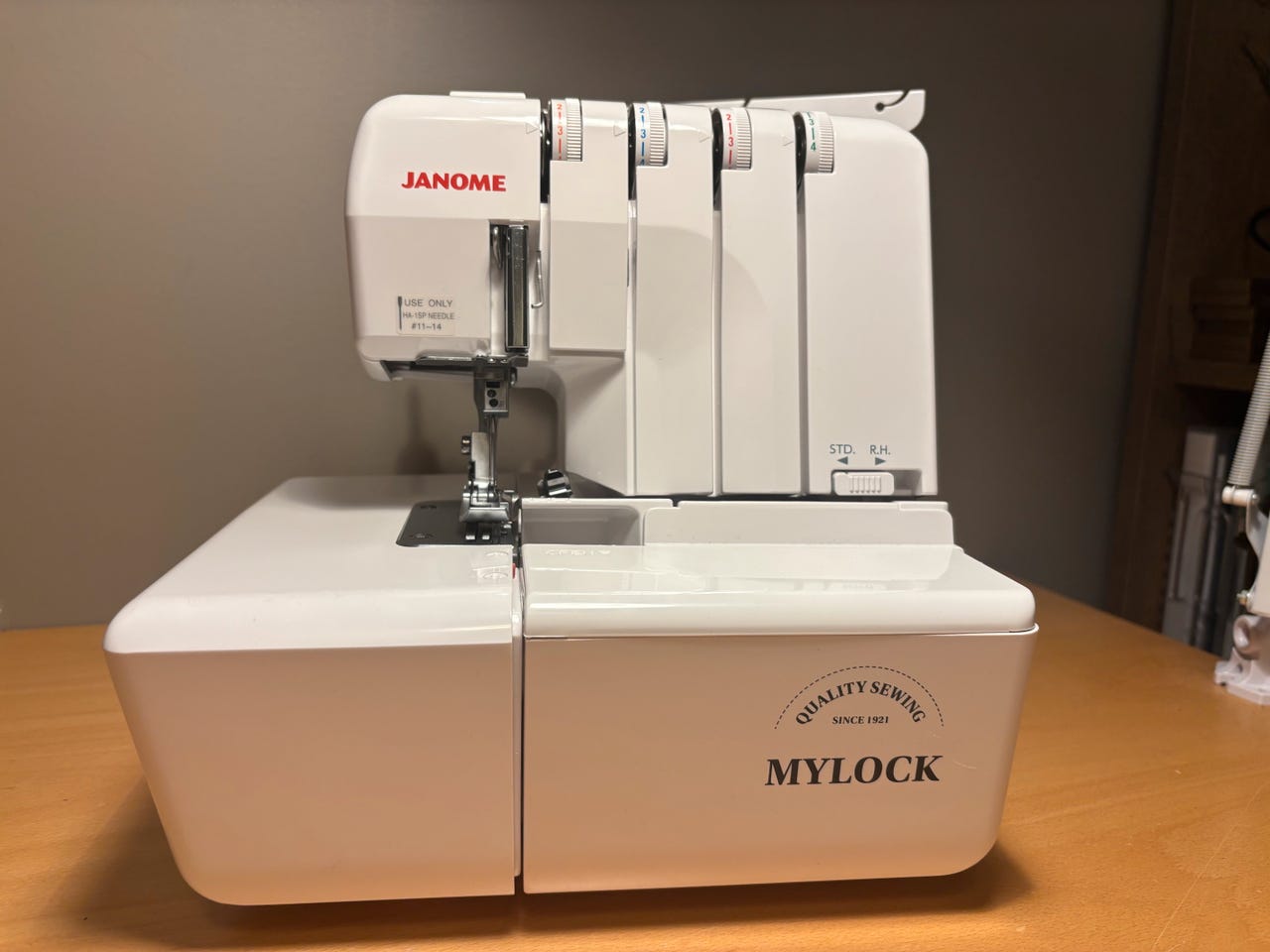 Janome MyLock 644D inkl. bonuspakke | FINN-torget