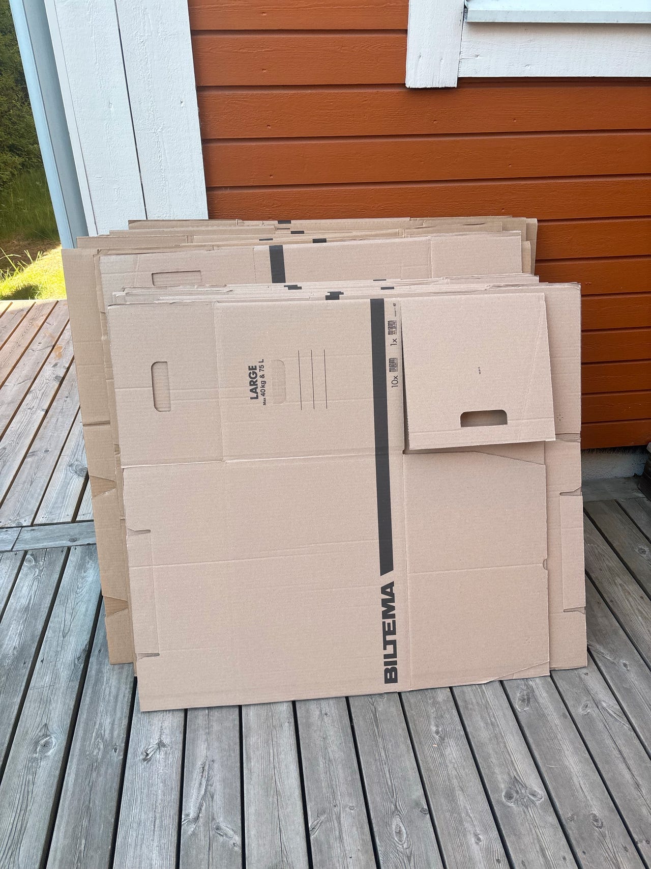 Reservert tirsdag 20 mai- Flytteesker gis bort | FINN-torget